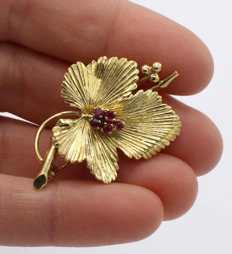 Tiffany and Co. 18 Karat Yellow Gold Ruby Leaf Pin Brooch at 1stDibs