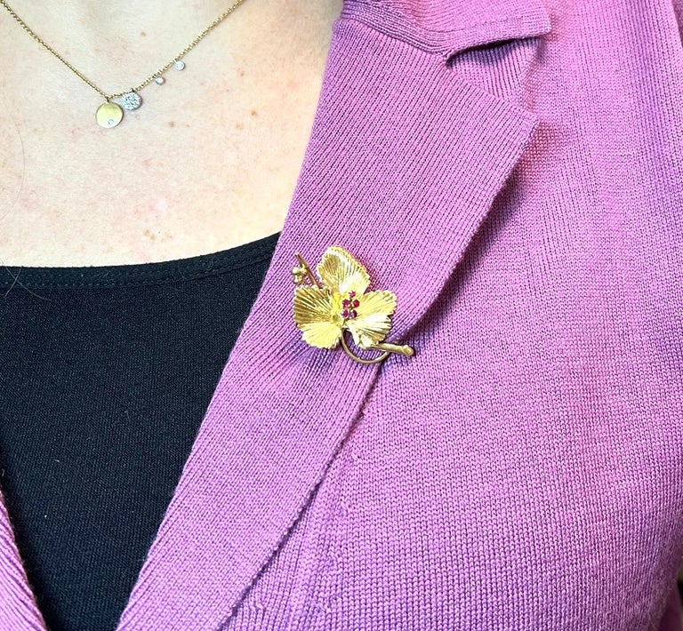 Tiffany and Co. 18 Karat Yellow Gold Ruby Leaf Pin Brooch at 1stDibs