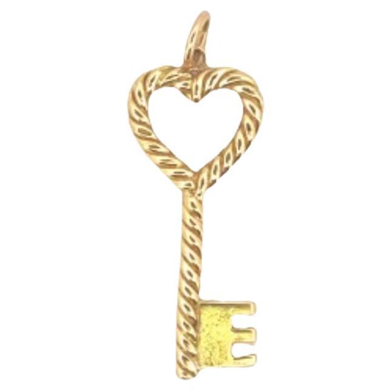 Tiffany and Co. 18k Gold Heart Key Pendant For Sale at 1stDibs