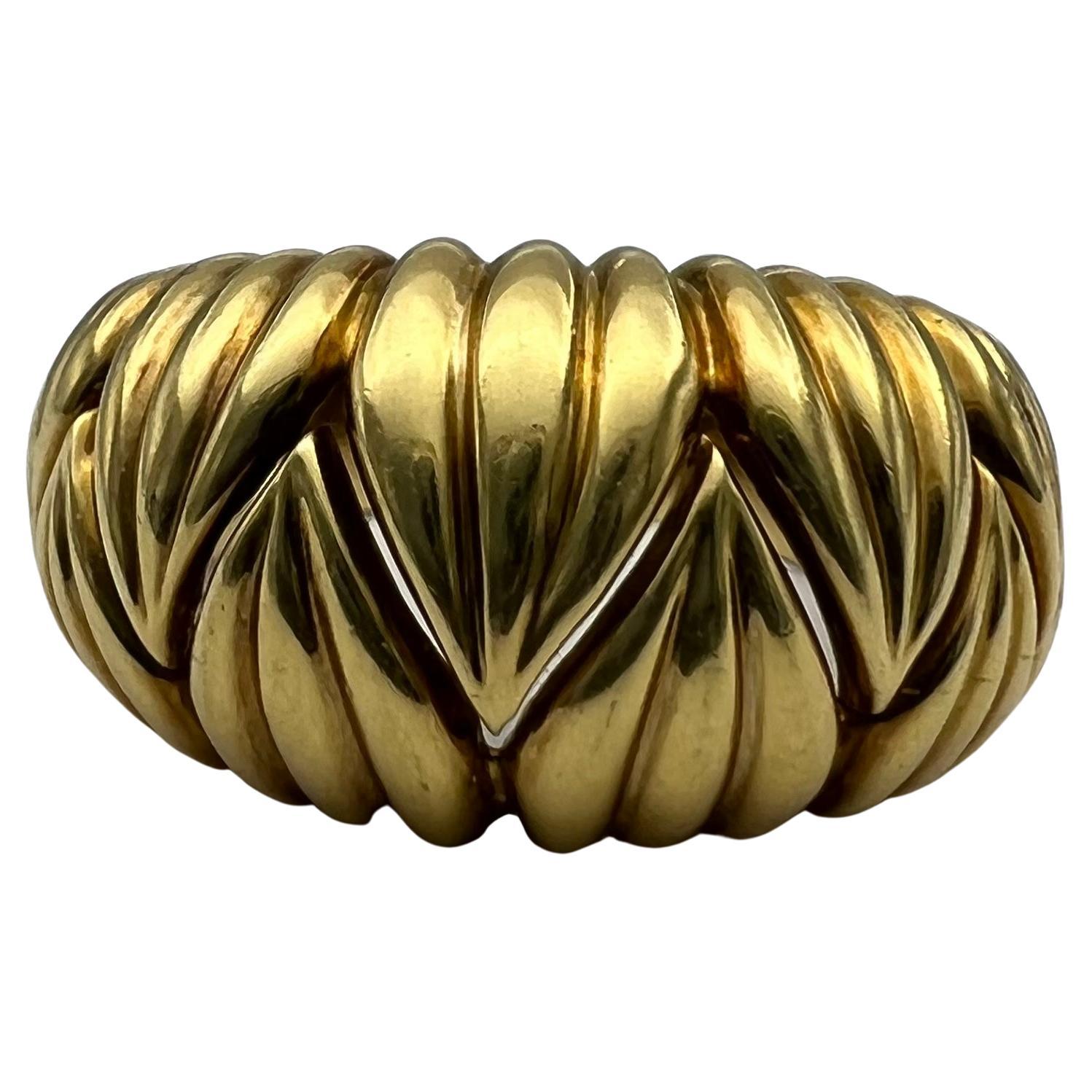 Tiffany and Co. Woven Pattern Dome Ring in 18K Gold For Sale at 1stDibs