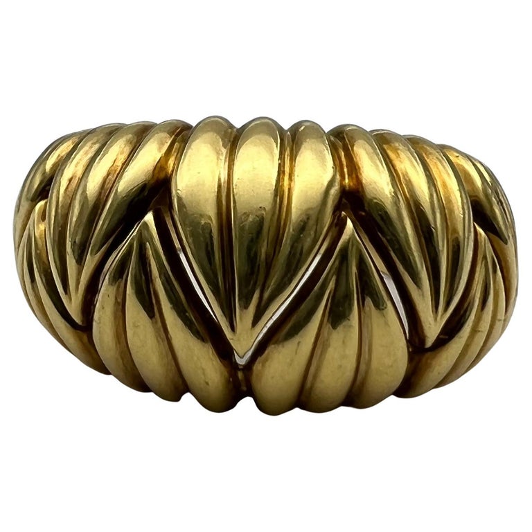 Tiffany and Co. 18k Gold Ring Ribbed Design For Sale at 1stDibs