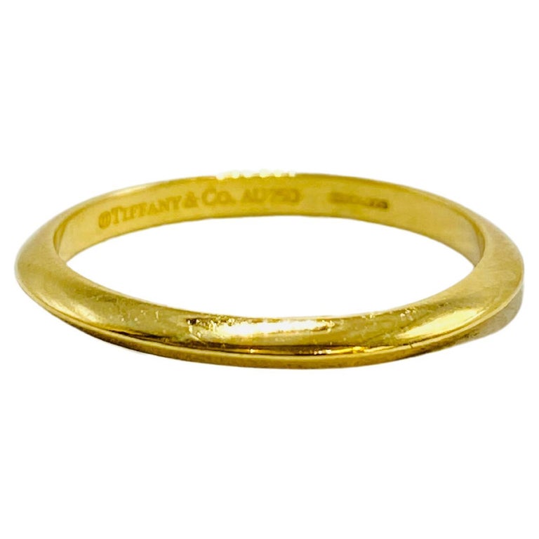 Tiffany and Co. 18k Yellow Gold Knife Edge Band at 1stDibs