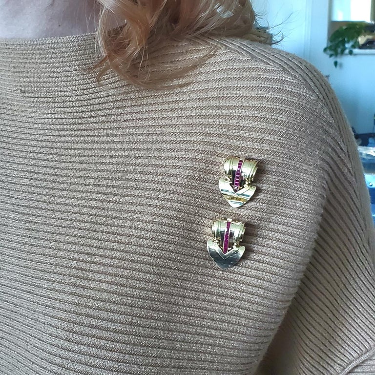 Tiffany and Co. 1950 Art Deco Retro Dress Clips in 14Kt Gold with 2.70 ...
