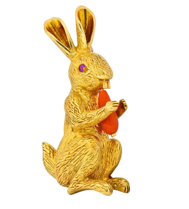 Tiffany and Co. 1970s Vintage Coral Ruby 18 Karat Gold Rabbit Brooch at ...