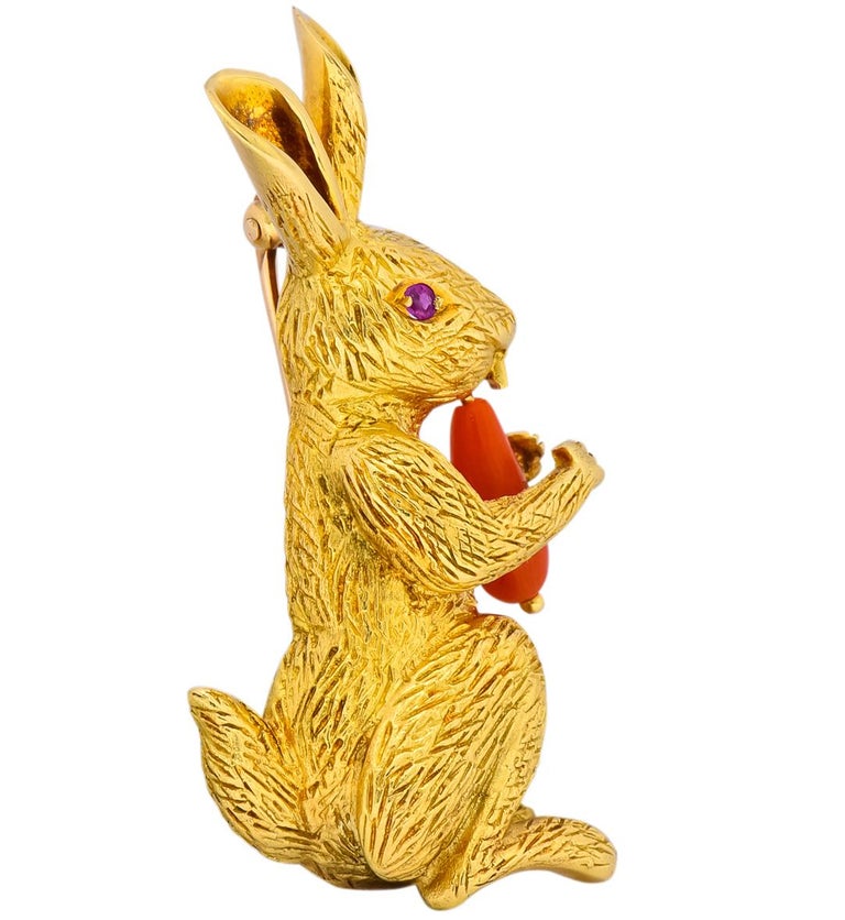 Tiffany and Co. 1970s Vintage Coral Ruby 18 Karat Gold Rabbit Brooch at ...