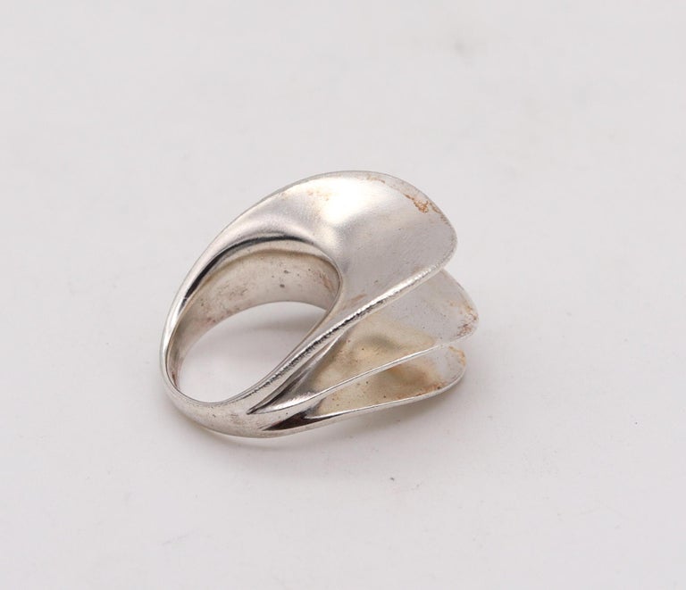 Tiffany and Co. 1977 Angela Cummings Aerodynamic Ring in .925 Sterling ...