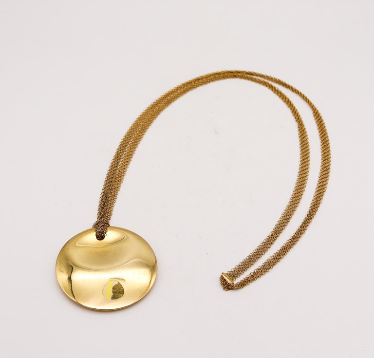 Tiffany and Co. 1982 Elsa Peretti Round Disc Mesh Necklace in 18 Karat ...