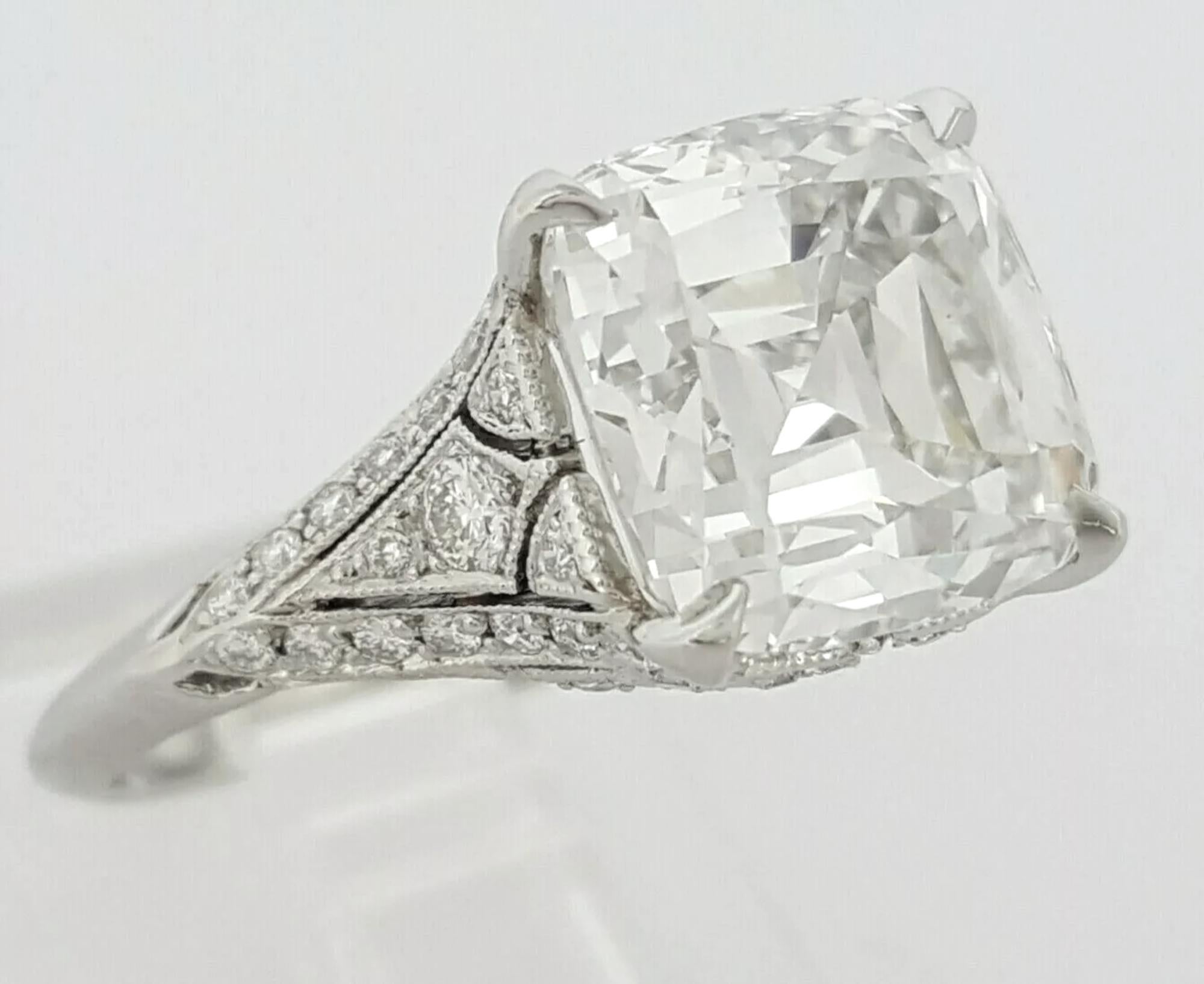 Tiffany and Co. 5.35 Ct Platinum Legacy Cushion Brilliant Cut Diamond ...