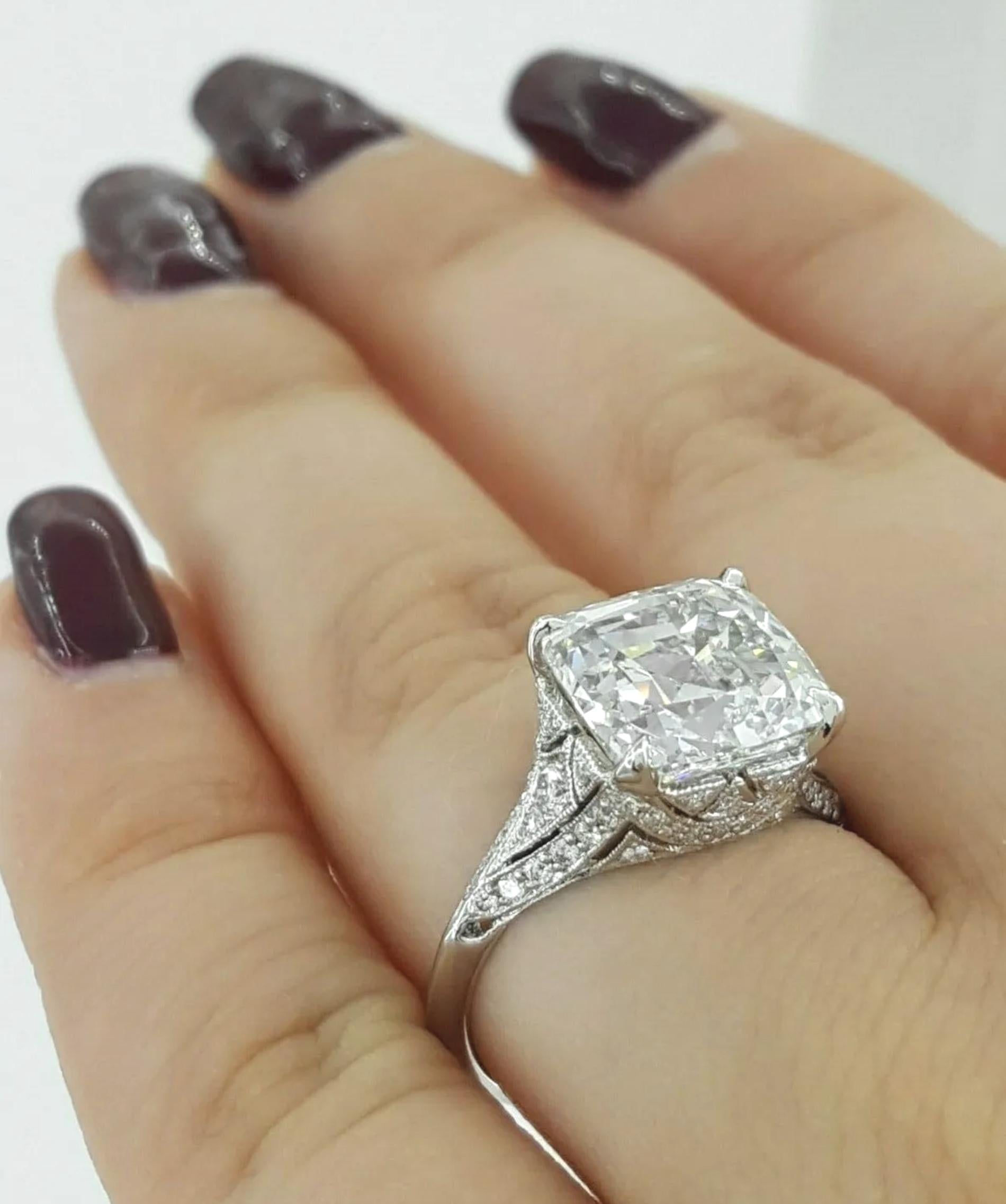 Tiffany and Co. 5.35 Ct Platinum Legacy Cushion Brilliant Cut Diamond ...