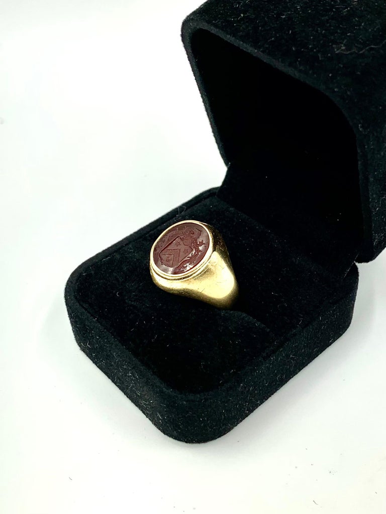 Tiffany and Co. Antique 14K Yellow Gold Carnelian Intaglio Crest Signet ...