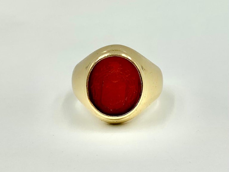 Tiffany and Co. Antique 14K Yellow Gold Carnelian Intaglio Crest Signet Ring For Sale at 1stDibs