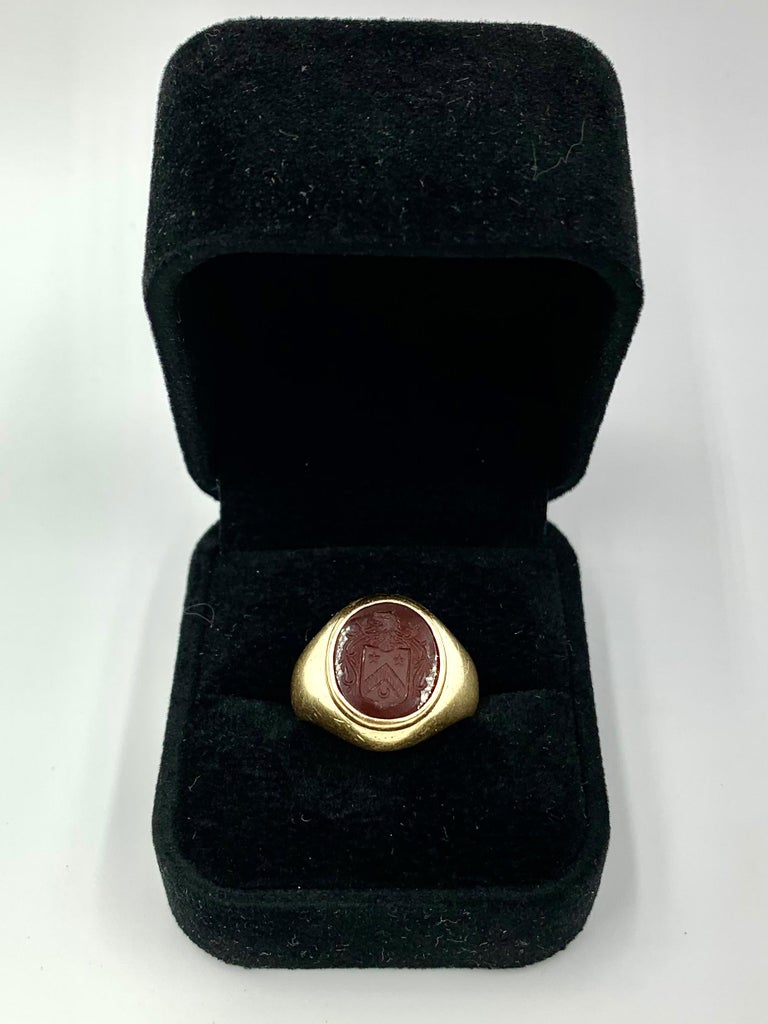 Tiffany and Co. Antique 14K Yellow Gold Carnelian Intaglio Crest Signet Ring For Sale at 1stDibs