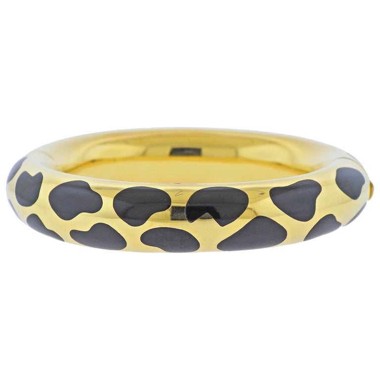 Tiffany and Co. Black Jade Inlay Gold Bangle Bracelet For Sale at 1stDibs