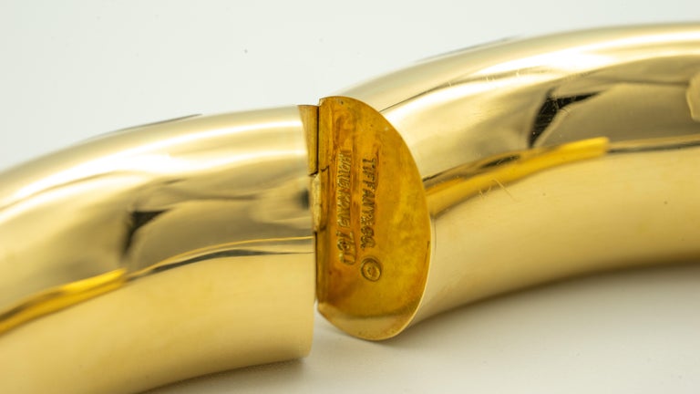 Tiffany and Co. by Angela Cummings Mother of Pearl Bombe Bangle ...