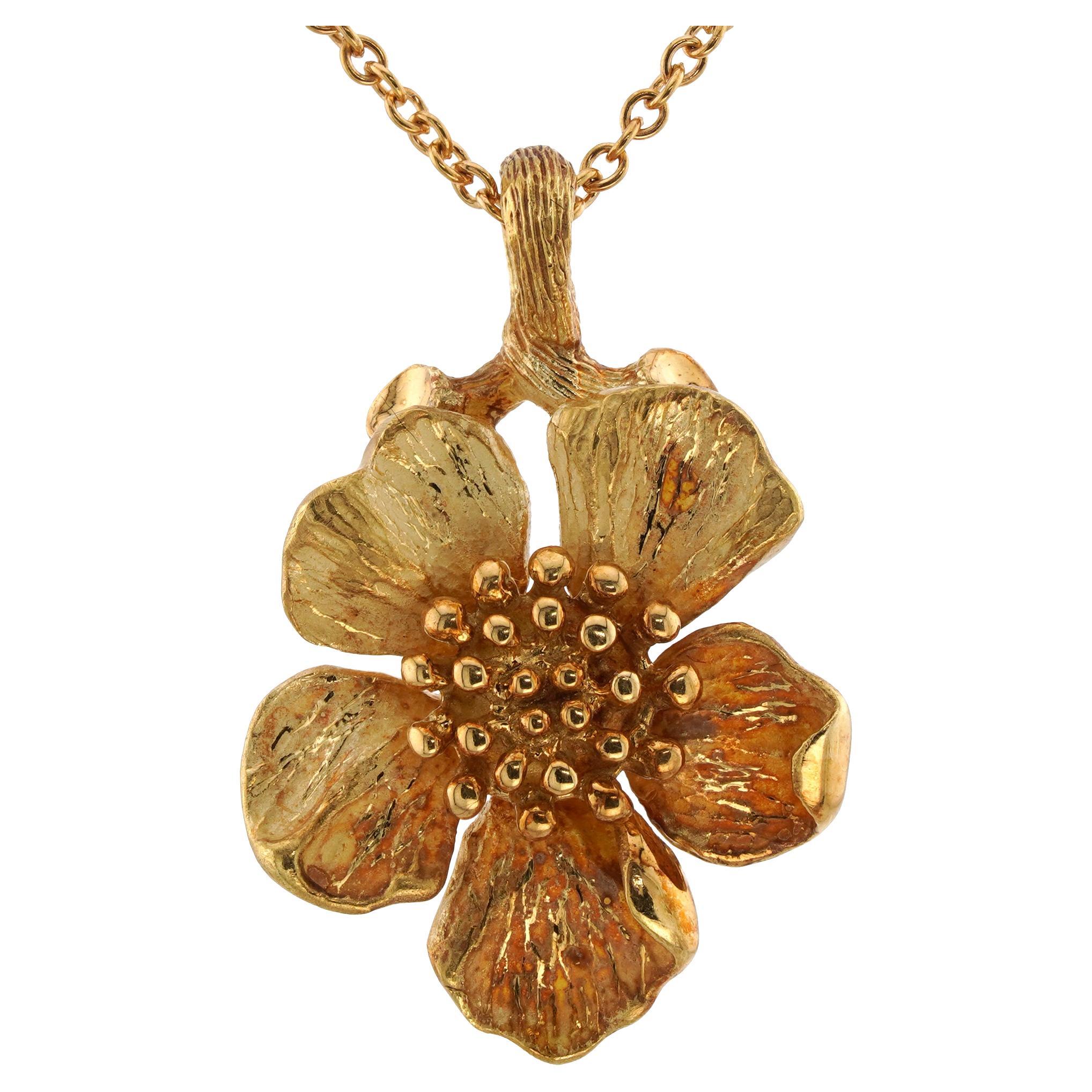 TIFFANY and CO. Dogwood 18k Yellow Gold Pendant Necklace For Sale at ...
