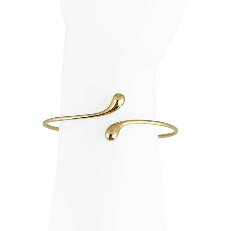 Tiffany and Co. Elsa Peretti 18 Karat Yellow Gold Teardrop Bangle ...