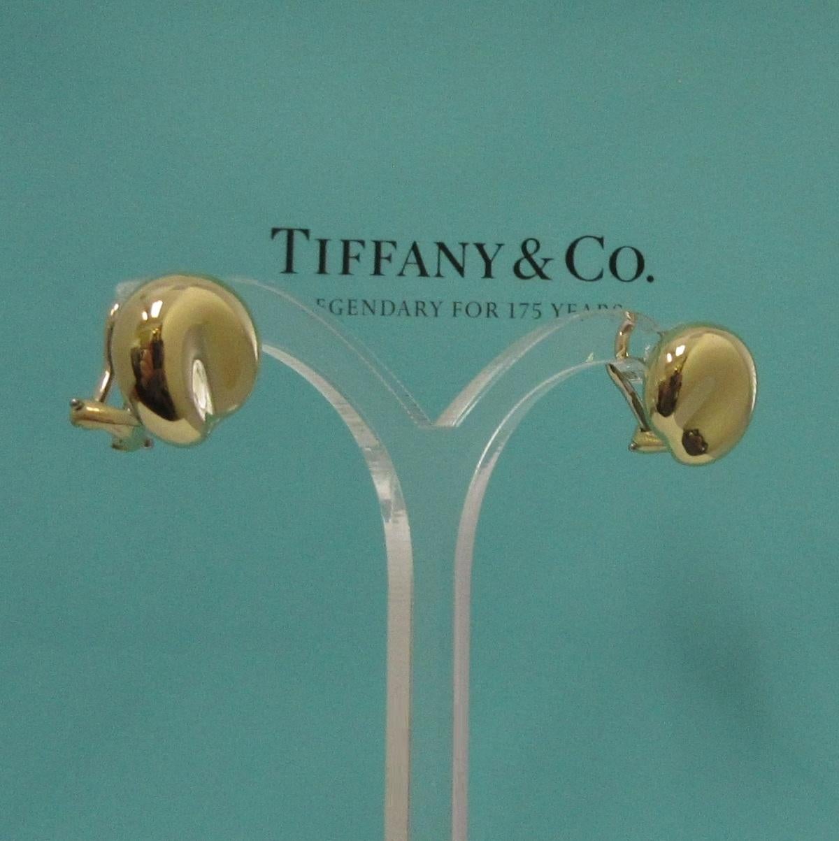 TIFFANY and Co. Elsa Peretti 18K Gold Free Form Earrings For Sale at ...