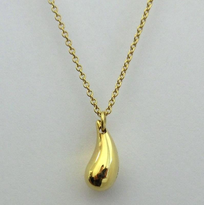 TIFFANY and Co. Elsa Peretti 18K Gold Teardrop Pendant Necklace For ...