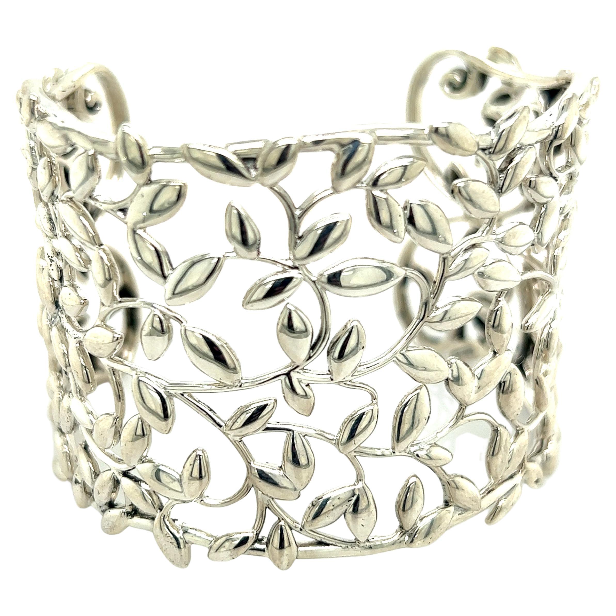 Tiffany and Co Estate Large Leaf Cuff Bracelet 7.5" Sil By Paloma Picasso For Sale at 1stDibs