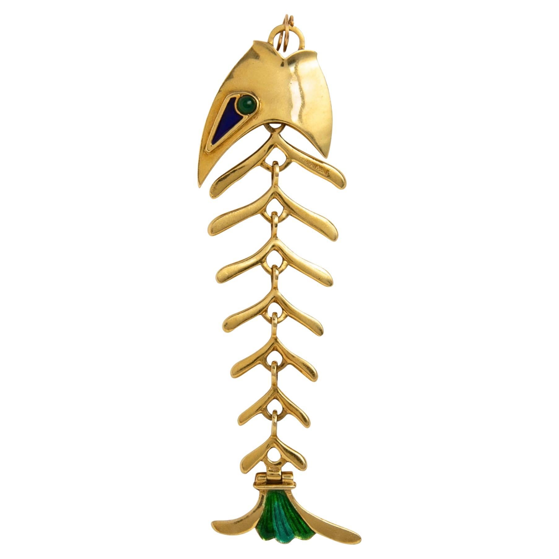 Tiffany and Co. Gold Pendant Locket For Sale at 1stDibs