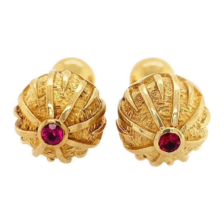 Tiffany and Co. Gold Ruby Cufflinks For Sale at 1stDibs