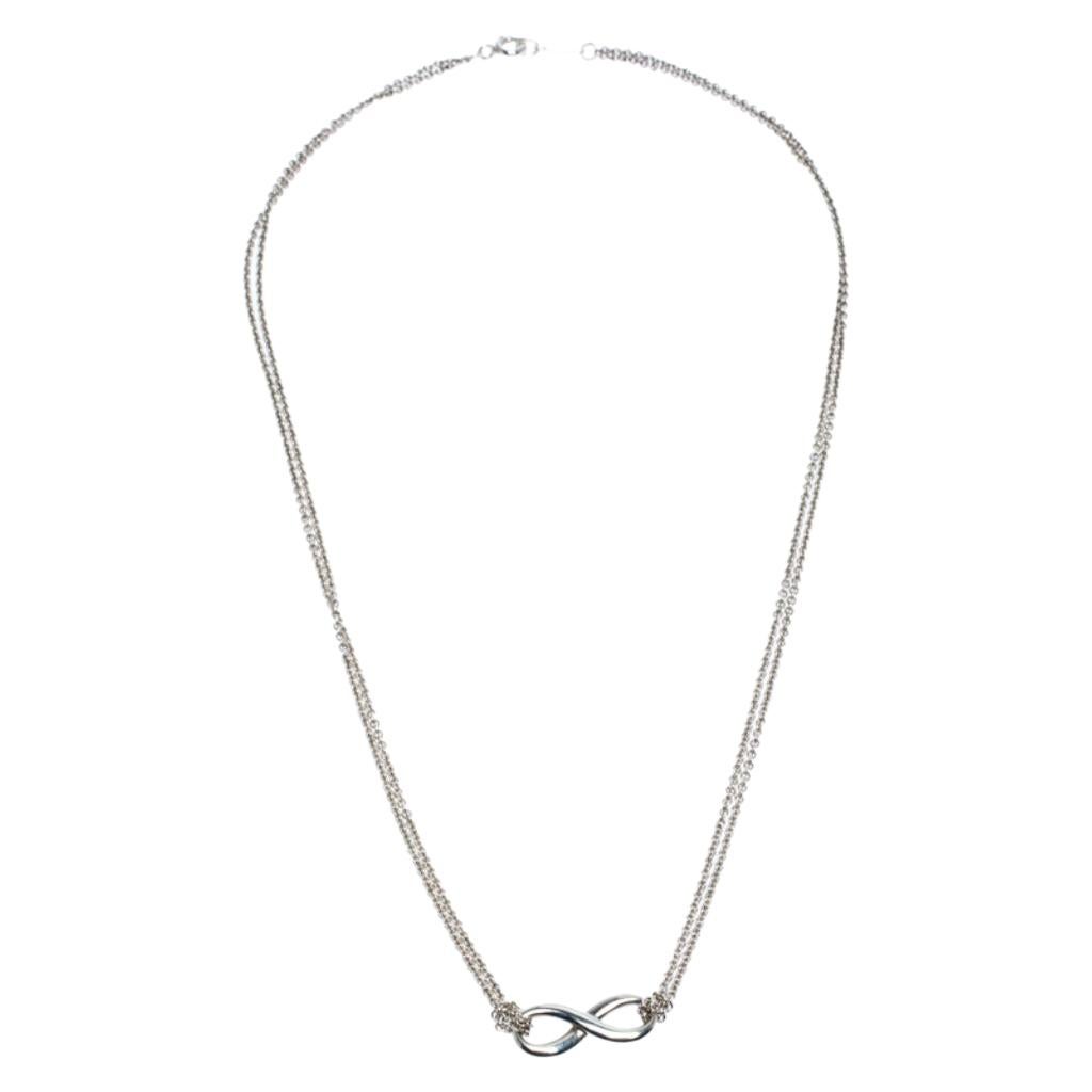 Tiffany and Co. Infinity Silver Pendant Necklace For Sale at 1stDibs