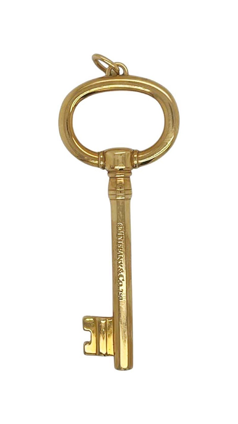Tiffany and Co. Large 18k Yellow Gold Key Pendant For Sale at 1stDibs