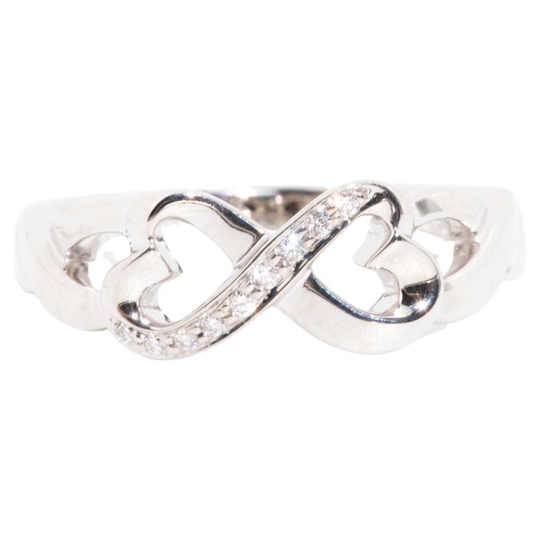 Tiffany and Co. Palomo Picasso Vintage Twisting Heart Ring in 18 Carat ...