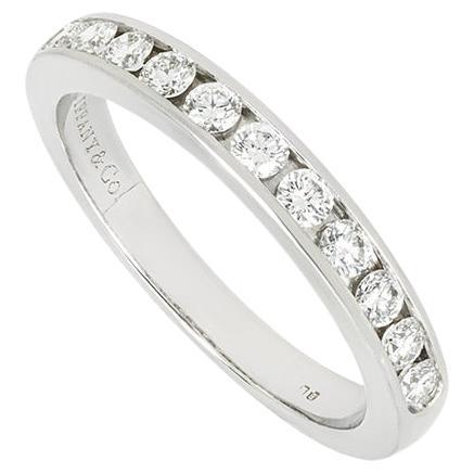 Tiffany and Co. Setting Round Diamond Wedding Band For Sale at 1stDibs