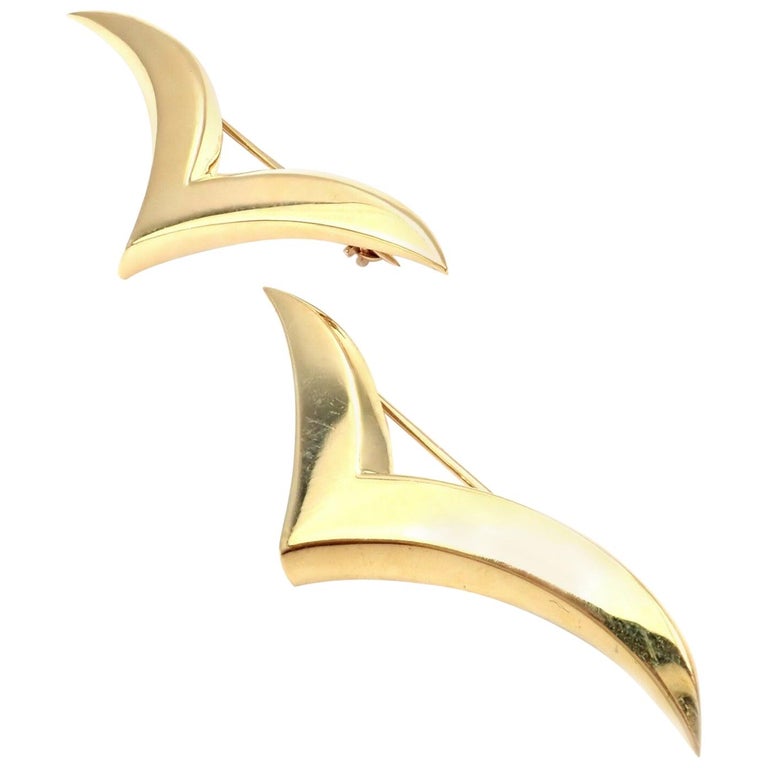 Tiffany and Co. Set of Two Yellow Gold Seagull Brooch Pins at 1stDibs
