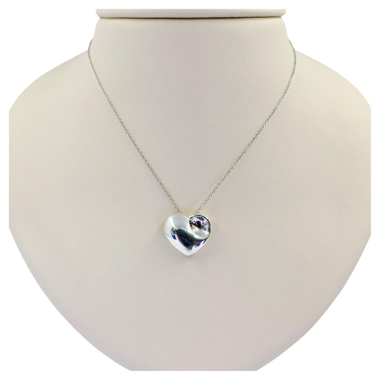Tiffany and Co. Silver Heart Necklace For Sale at 1stDibs