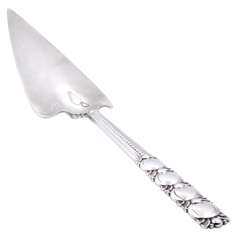 Tiffany and Co. Sterling Silver Pie Server For Sale at 1stDibs