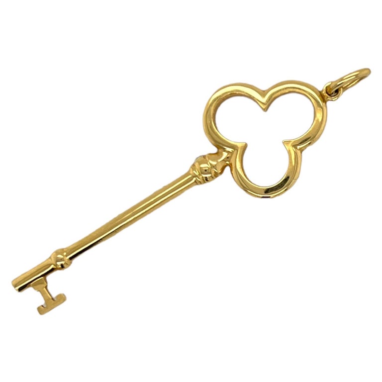 Tiffany and Co. Trefoil 18 Karat Yellow Gold Key Pendant at 1stDibs