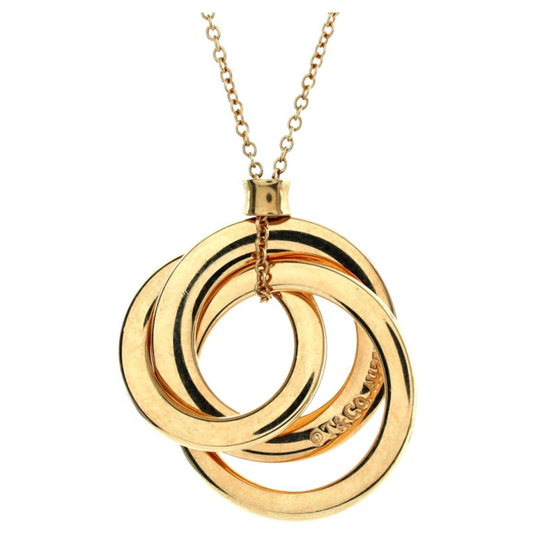 Tiffany and Co. Triple Circle Pendant Necklace 18k Yellow Gold For Sale ...