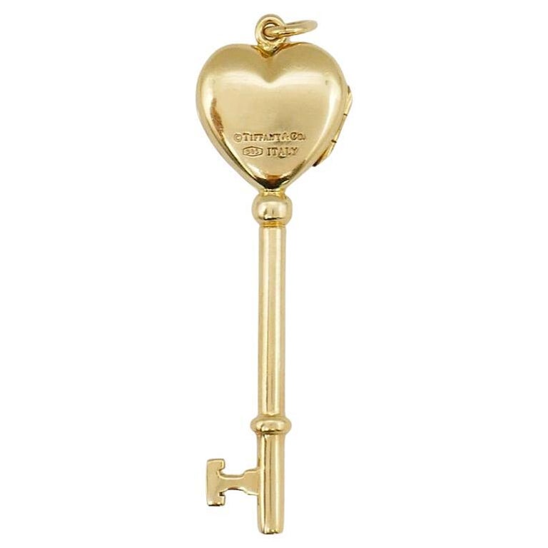 Tiffany and Co. Vintage Gold Heart Key Locket Pendant For Sale at 1stDibs