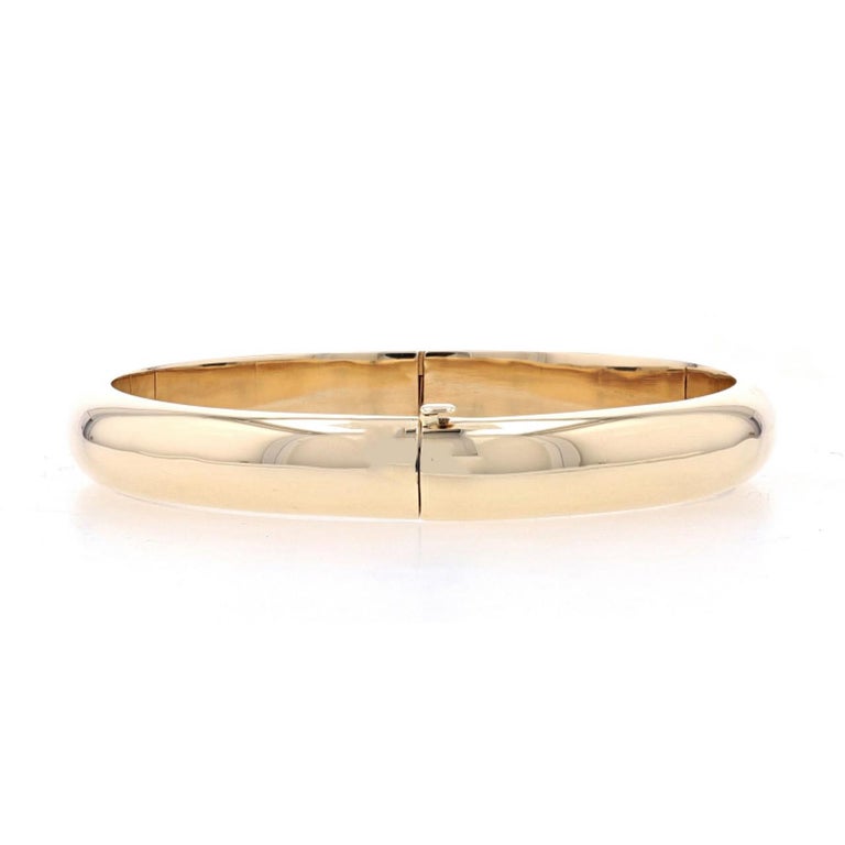 Tiffany and Co. Vintage Oval Bangle Bracelet Yellow Gold 14k For Sale at 1stDibs