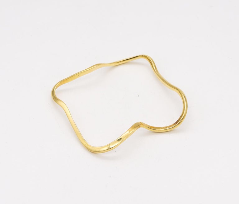 Tiffany Co. Vintage Wavy Freeform Wire Bangle in Solid 18kt Yellow Gold ...