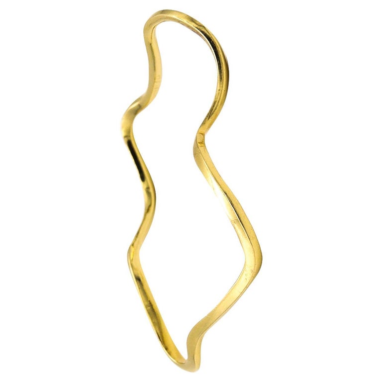 Tiffany Co. Vintage Wavy Freeform Wire Bangle in Solid 18kt Yellow Gold ...