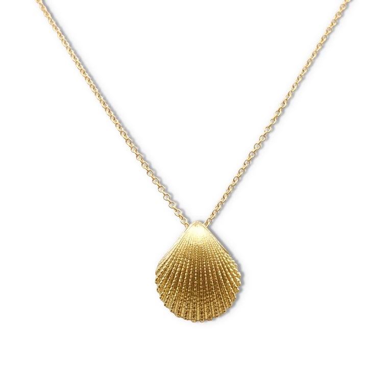 Tiffany and Co. Yellow Gold Seashell Pendant Necklace at 1stDibs