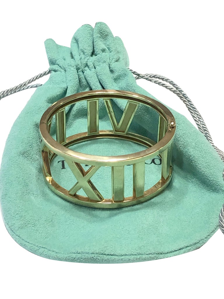 Tiffany and Co. Yellow Gold Wide Atlas Collection Bangle Bracelet For ...