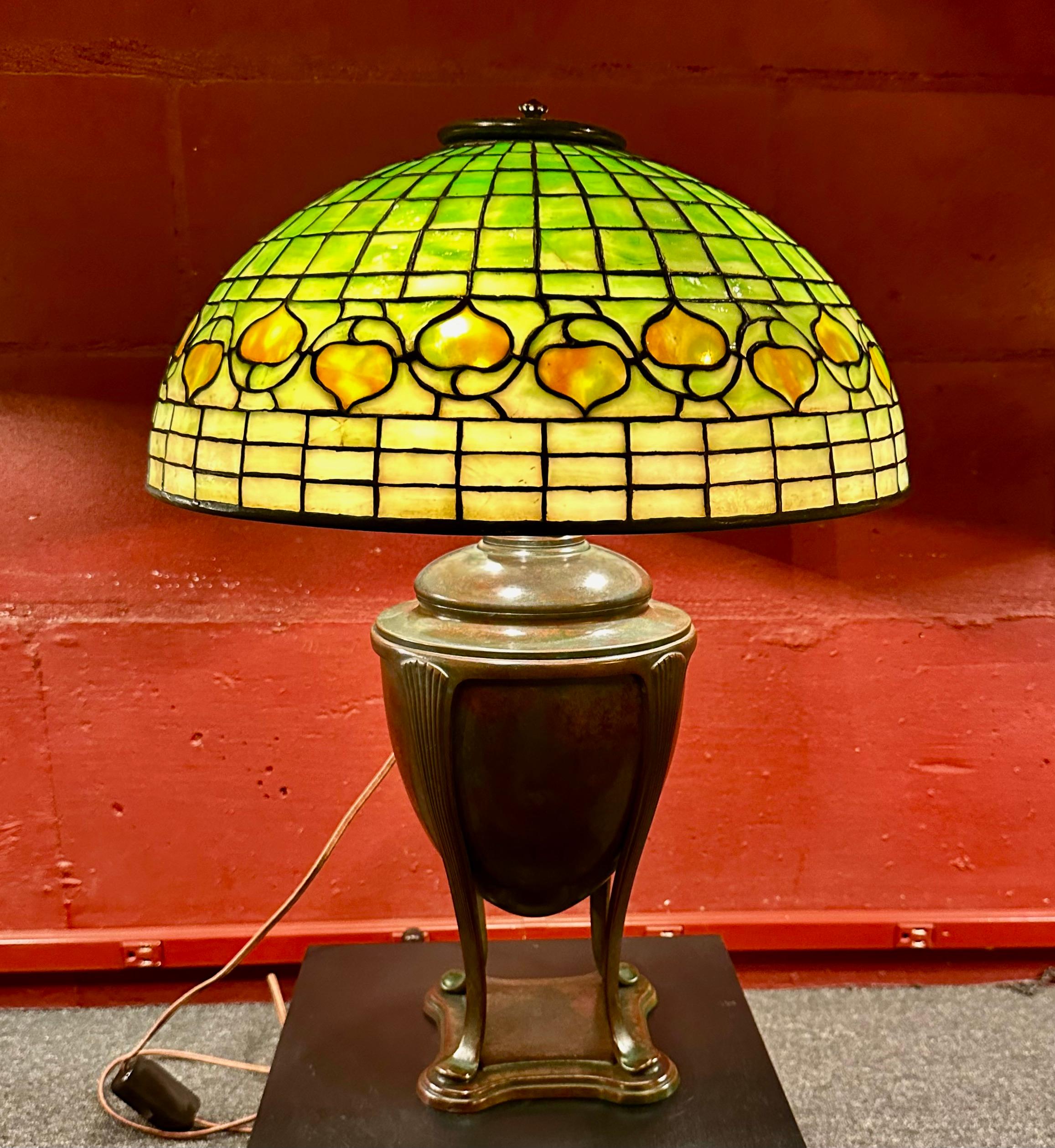 Tiffany Studios 16” Acorn Table Lamp For Sale at 1stDibs