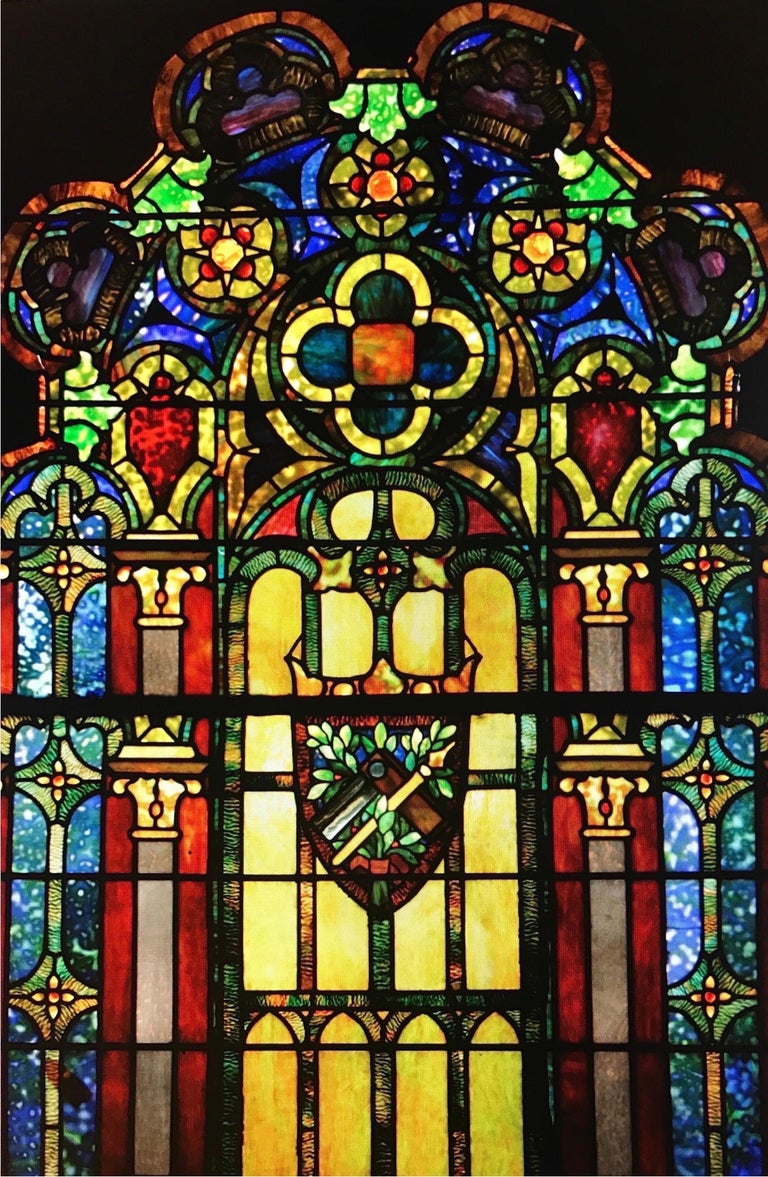 Tudor-Fenster mit Bleiglas, Tiffany-Lampenglas, 1910 im Angebot bei 1stDibs
