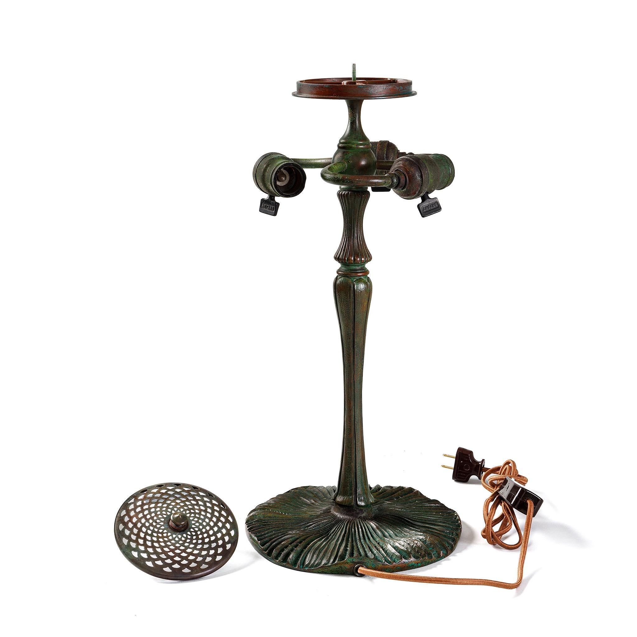 Tiffany Studios New York "Daffodil" Table Lamp For Sale at 1stDibs