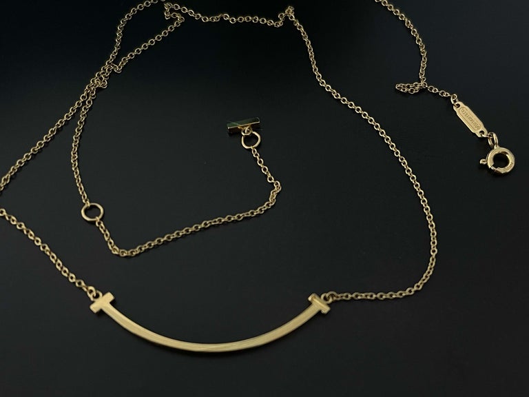 Tiffany T Smile Pendant Necklace in 18k Yellow Gold, Small For Sale at ...