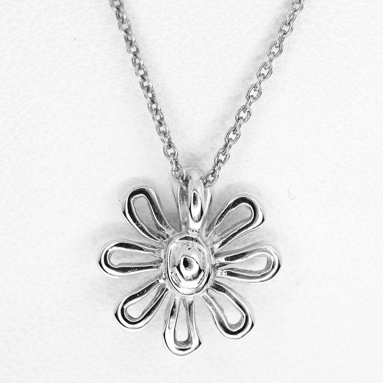 Tiffany And Co Silver Daisy Flower Paloma Picasso Pendant Necklace For Sale At 1stdibs