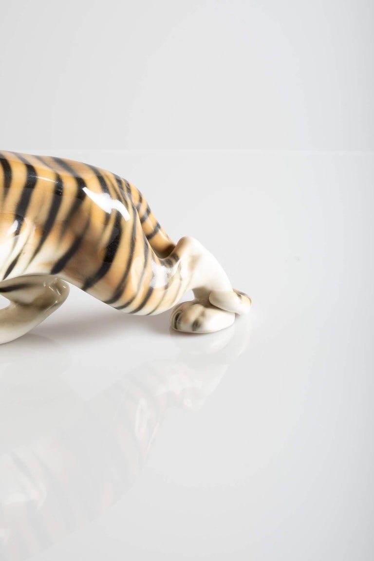 Tiger Porcelain Sculpture, Italy, circa 1950 For Sale at 1stDibs
