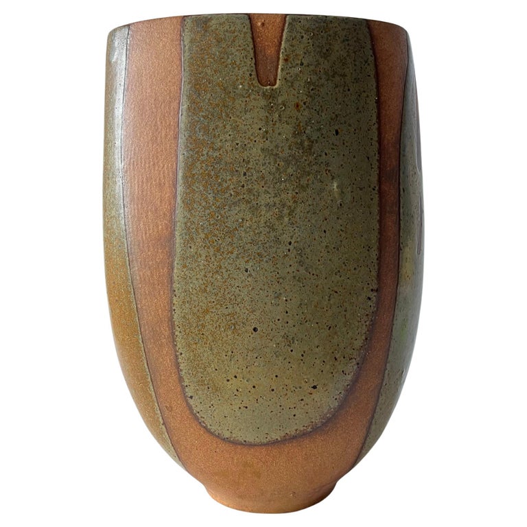 Tom McMillin California Studio Pottery Drip Glaze Vase For Sale at 1stDibs