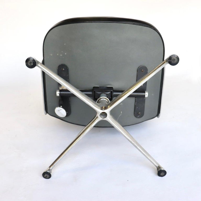 Time Life Lobby Lounge Chair by Charles and Ray Eames for Herman Miller ...