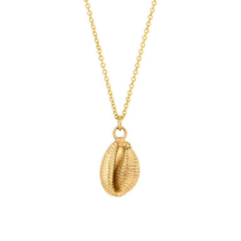 Tiny Solid Gold Cowrie Seashore Necklace For Sale at 1stDibs