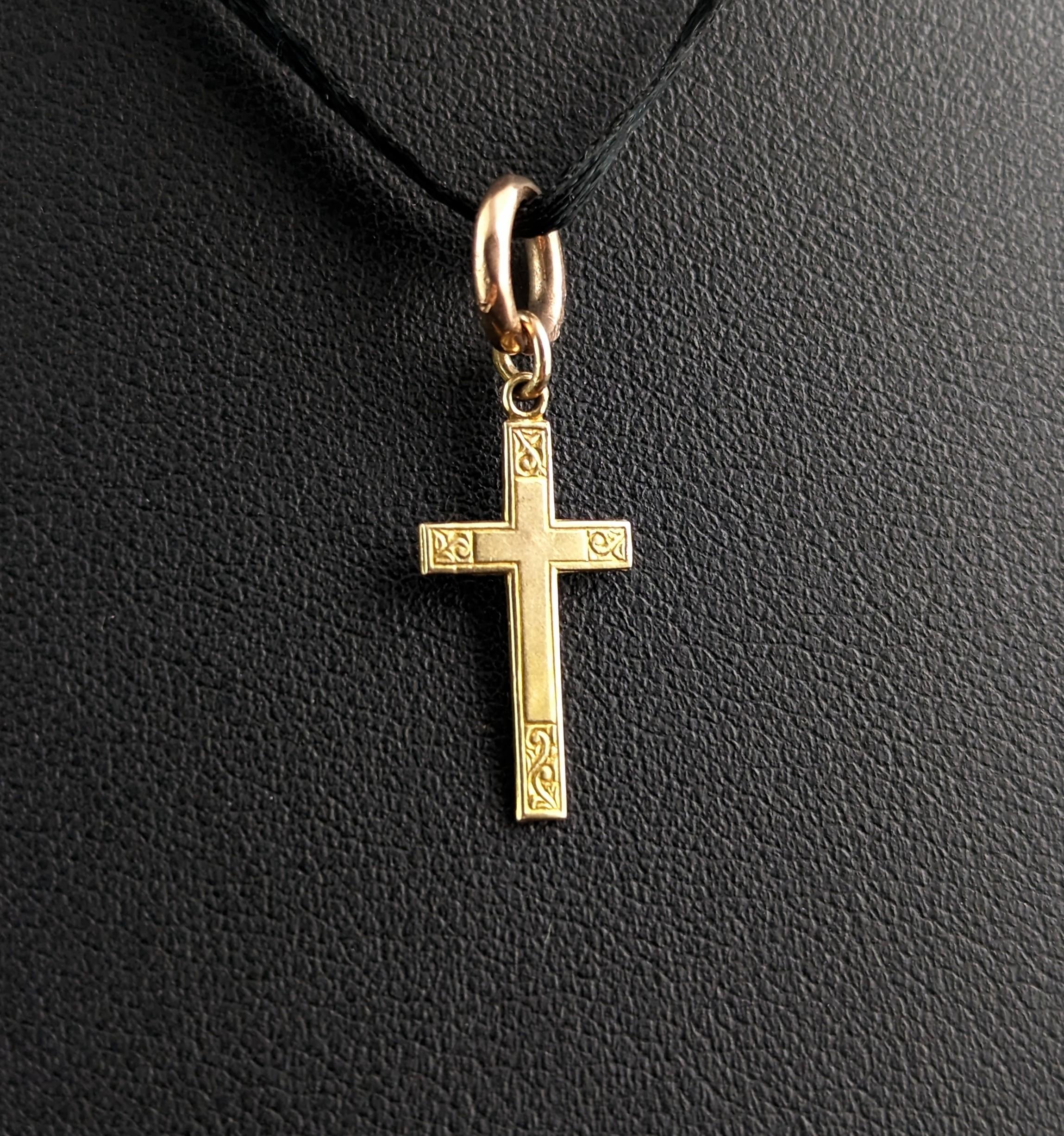 Tiny Vintage 9k gold cross pendant, charm For Sale at 1stDibs